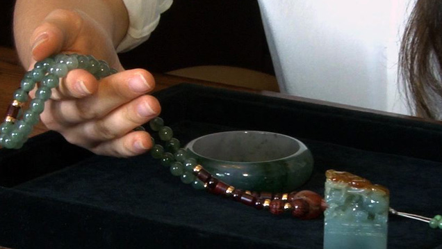 Jadeite Whisperer: Shanghai Jewelry Designer Kaka Zhang | Research & News