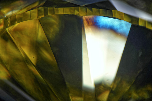 Yellow Synthetic Diamond with Nickel-Related Green Fluorescence | Gems ...
